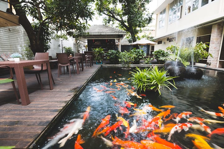 Quality Sleep In Best Location Old Town Bkk+pool - Bangkok