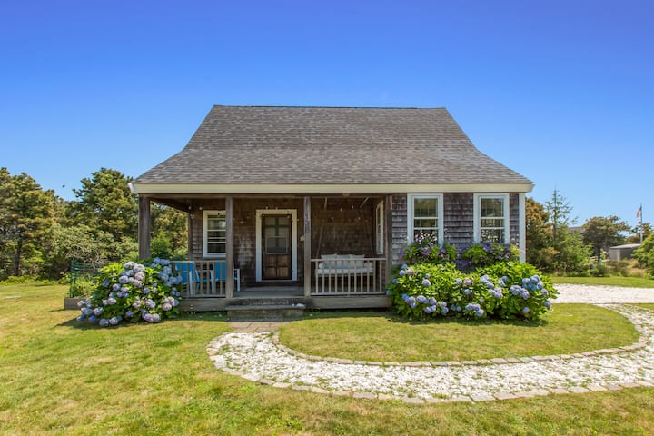 Cute & Peaceful Nantucket Home - Nantucket, MA