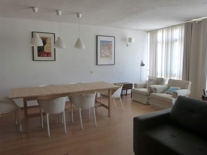 2 Bedroom Apartment, City Center, Up To 6 Persons - Sesimbra