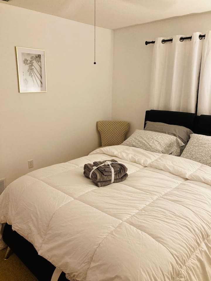 Private Suite In Nice Clean Home - Venice, FL