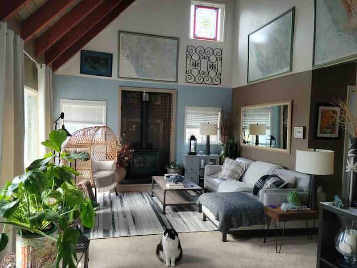 Charming Youngs River Overlook - Astoria, OR