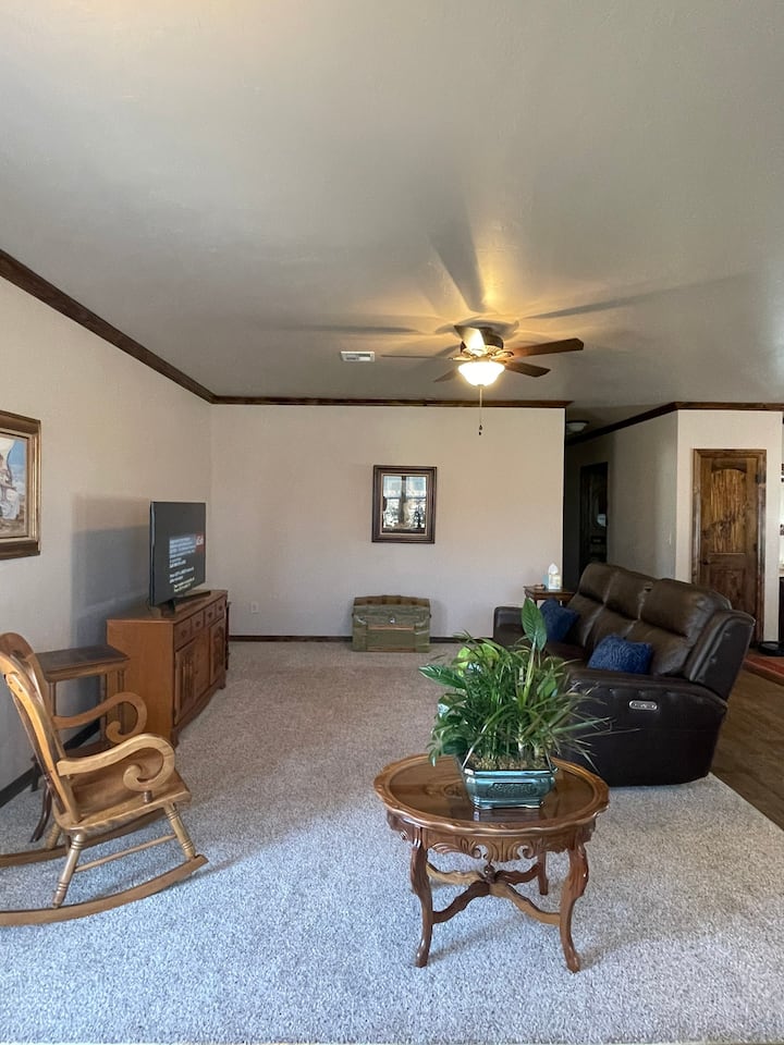 Gated Home/private Drive/country Living - Oklahoma