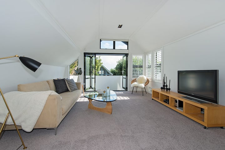 Clean And Elegant Ponsonby Character Villa - Auckland