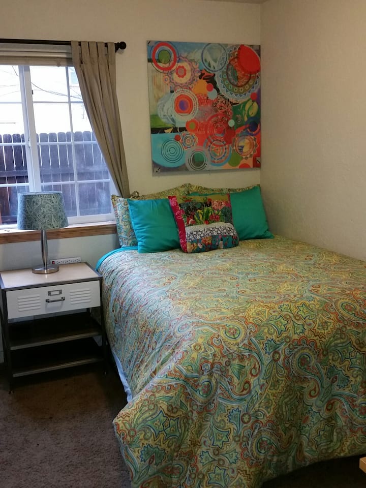 Cute One Bedroom-walk To Downtown - Bend, OR