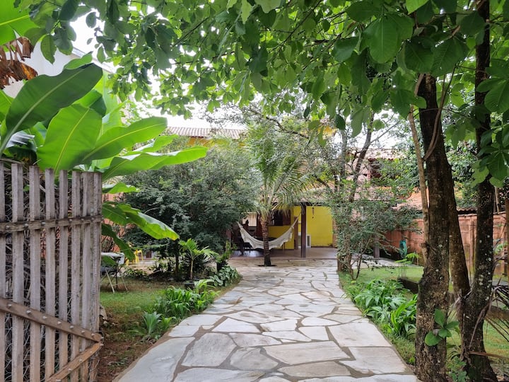 Casa Hibisco: Aconchego Em Espaço Arborizado - Pirenópolis