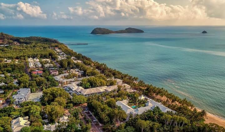 2 Bed & 2 Bathroom (21) Courtyard Apartment - 