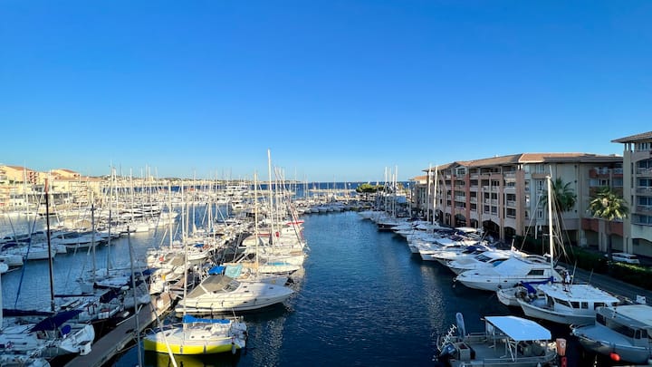 Superbe Appartement Vue Mer Avec Piscine - Fréjus