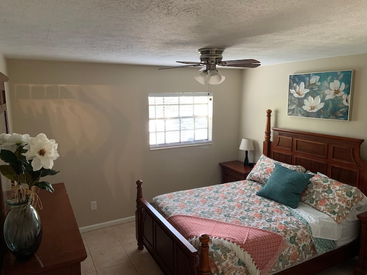 A Stone's Throw To Downtown St. Augustine W/pool!! - St. Augustine, FL