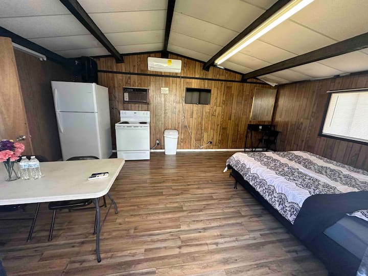 Full Guest Studio - Odessa, TX