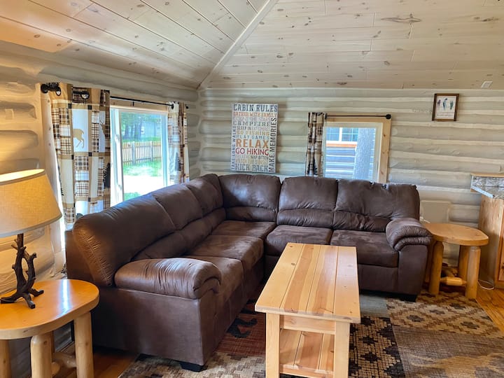 Log Cabin W/ Autrain Lk Beach Access.gas Fireplace - Au Train, MI