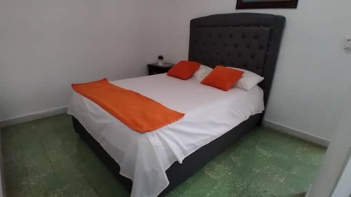 Best Option Z. Colonial Centric, Wifi, Tv, A/c - 산토도밍고