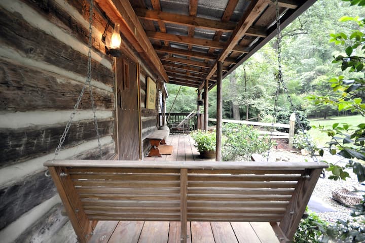 Country Cabin Spa Retreat - Graham-Mebane Lake