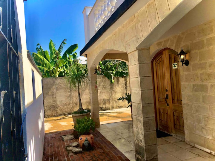 Casa Enrique Y Gise. Agradable Casa En Santa Fe! - Havana