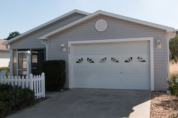 Patio Villa, December Open, Pets Okay. - Lake Weir, FL