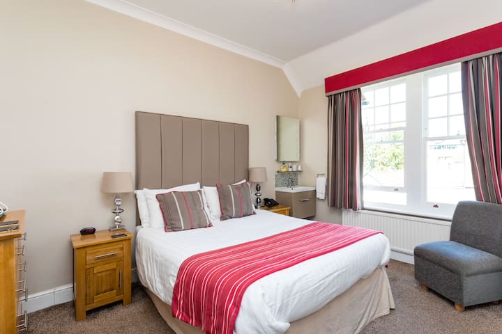 The Lawn Guest House Standard Double Room - Redhill