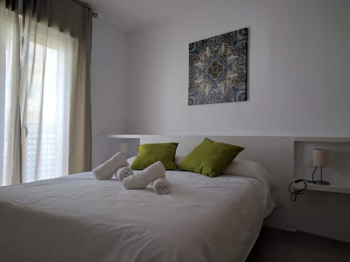 City Centre, 300m From The Beach And Restaurants. - Nerja