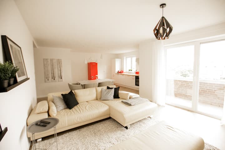Moderne Whg. Mit Balkon, Parkplatz & E-lader - Siegburg