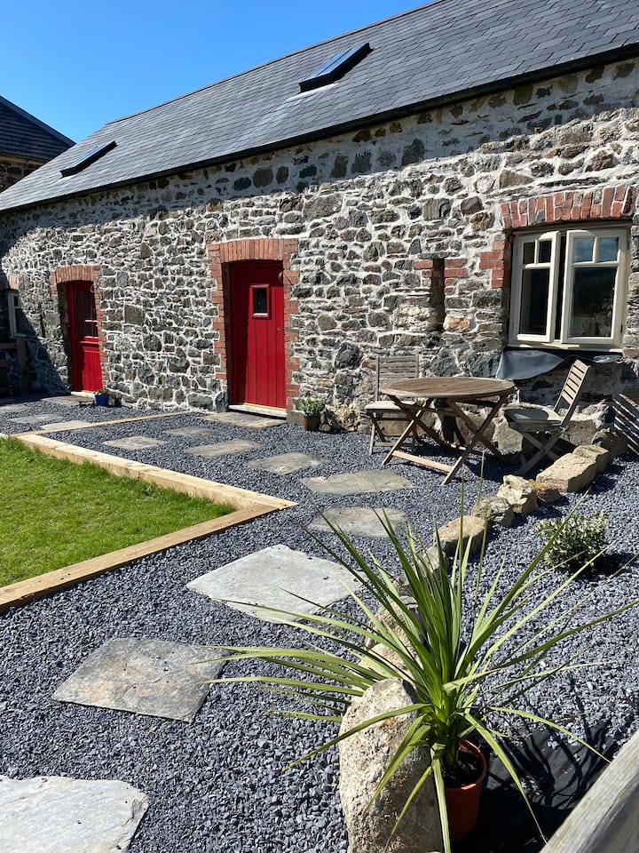 The Dairy, Barn Conversion In North Pembrokeshire - Fishguard