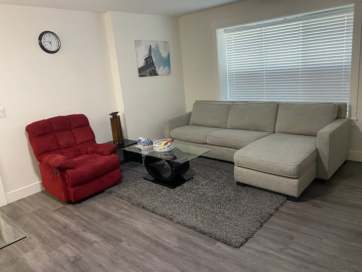 1 Bed, 1bath, Kitchen, Living Rm, Entire Suite, Ac - Abbotsford