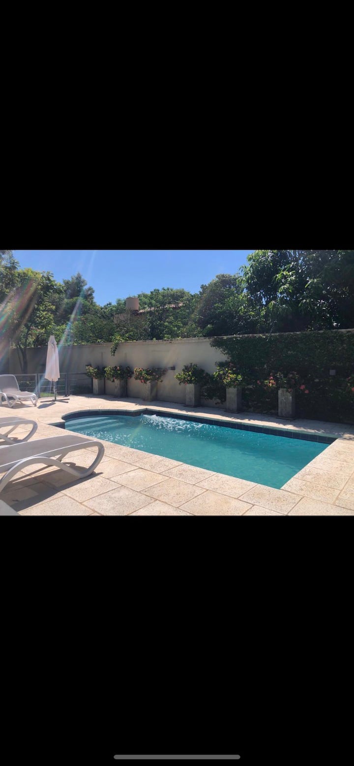 Casa Entera En San Bernardino - Tobatí