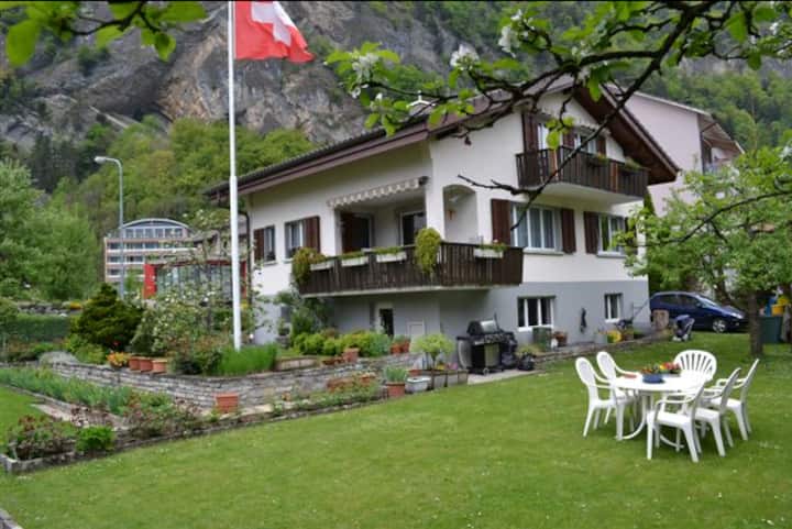 Gemütliche Ferienwohnung Im Herzen Von Interlaken - Interlaken