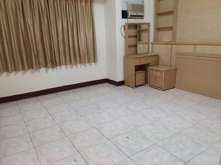 高雄左營高鐵蓮池潭渡假便宜住家/最短租一個月可提前退租 - 岡山區
