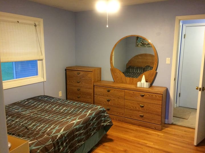 South Hill Gem - Lansing, NY