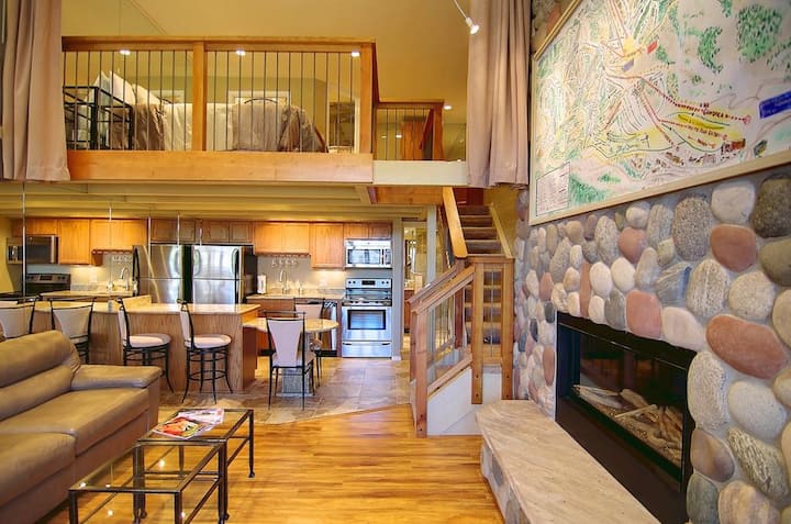 🌟 New Listing🌟 Mtn Village |W/d + Fireplace & Wifi - Steamboat Springs, CO