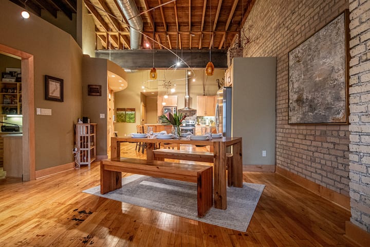 Luxury Downtown Fargo Condo • 1 Bedroom - ファーゴ, ND