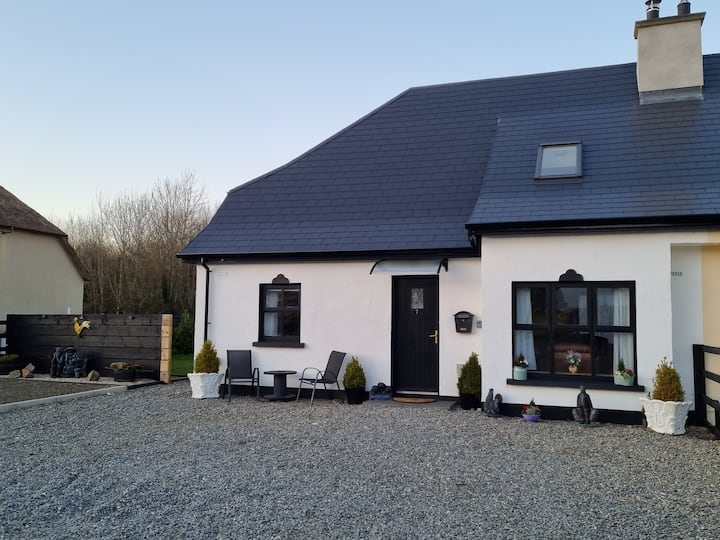 Casey's Cozy Cottage - Killarney