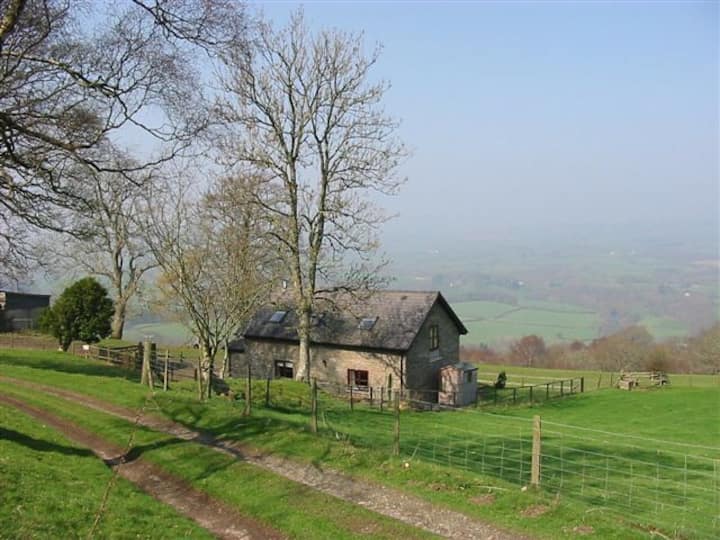 Cosy Hilltop Cottage With Stunning Views. - Builth Wells