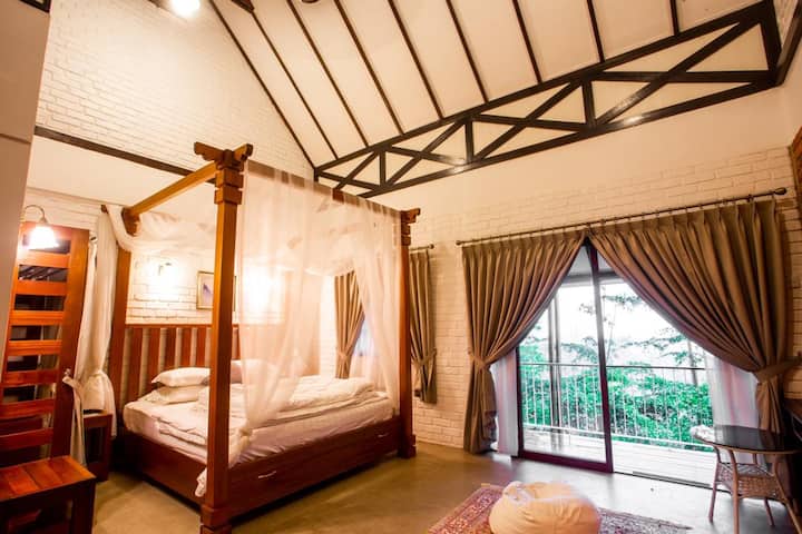 Secluded Woodhouse W/ Hilltop View By Io Home - Kuala Kubu Bharu