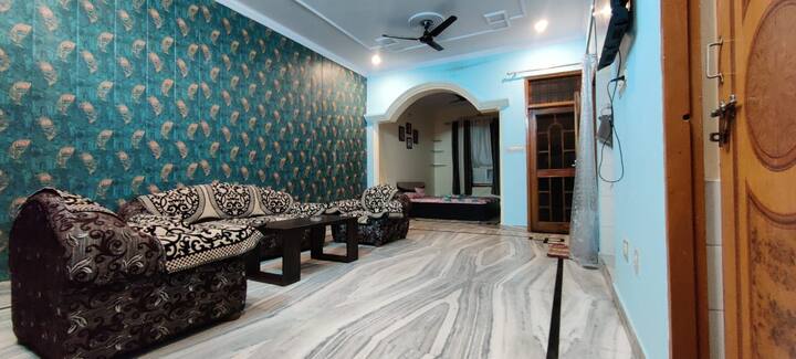 Lucknow Holiday Rentals & Homes - Uttar Pradesh, India | Airbnb