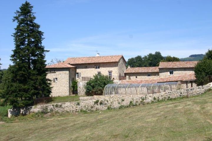 Très Agréable Gîte Dans Ancienne Ferme Ardéchoise - Ardèche