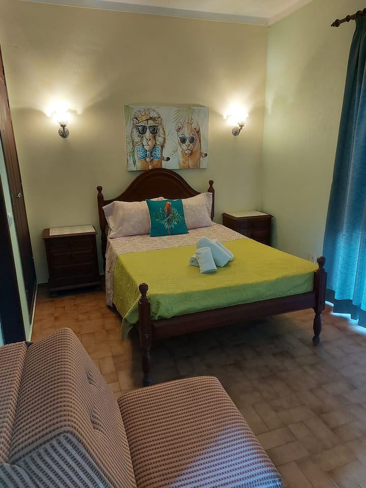 Doubleroom W/ Private Bathroom In Quarteira Beach - Vilamoura