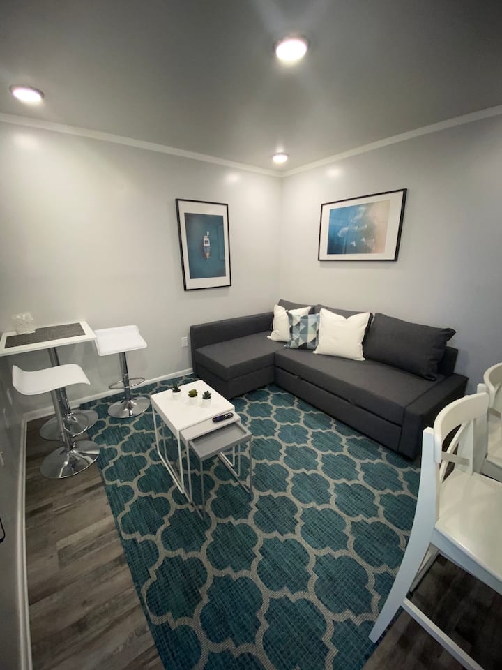 Fantastic 1 Bedroom 30 Minutes From Times Square! - North Bergen, NJ