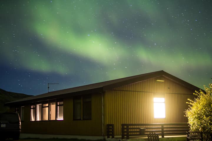 Mið-mörk-5 Bedroom Holiday Home Farm House - Iceland