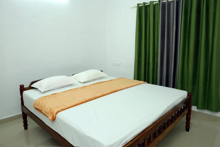 Thekkady Homes Family Room - Thekkady