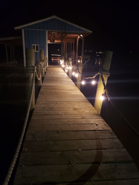 Lake Palestine Vacation Rentals & Homes - Texas, United States | Airbnb