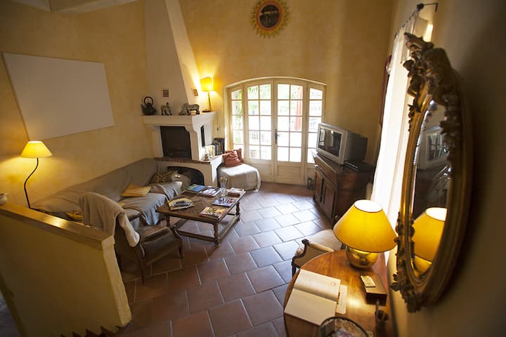 La Licorne - Chambre Eléonore - Cotignac