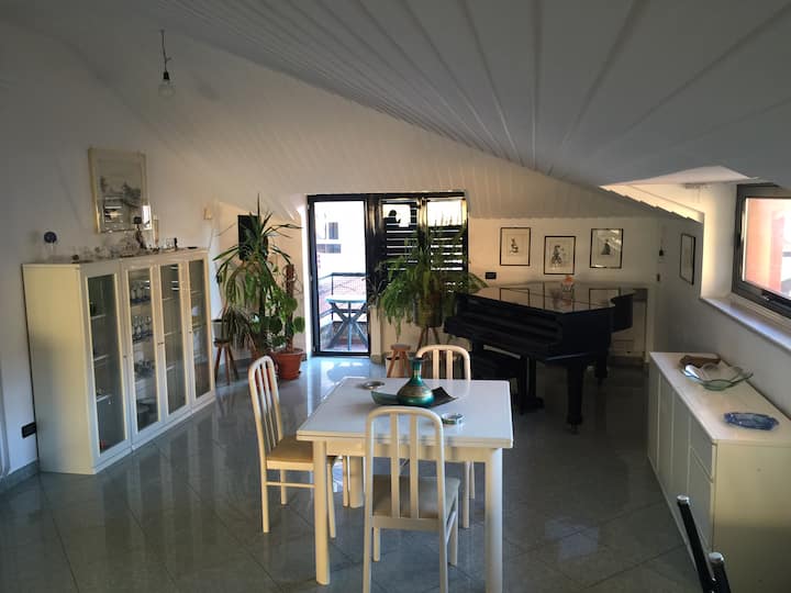 Splendida Mansarda Ad Agropoli - Agropoli