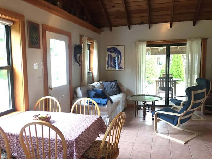 Bright And Open Outer Cape Escape! - Eastham, MA