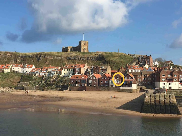 Dryden Cottage, Whitby Harbour - Beach Side - Whitby, UK