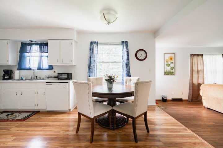 Upland Bedroom #1 - Polaris, OH