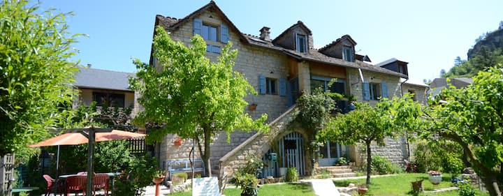Gite D Hugolin 4 Personnes Près De La Rivière - Sainte-Énimie