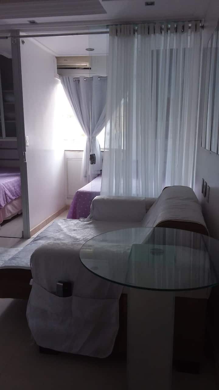 Apartamento 2/4 No Farol De Itapuã - Salvador