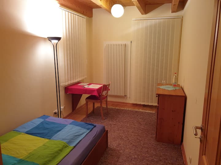 Gemütliches, Kleines Zimmer Im Efh - Straubing - Straubing