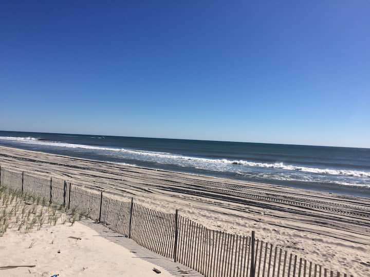 Villa Bali Fair Harbor - Fire Island, NY