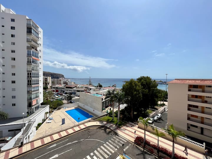 Lovely Apartment With Ocean View - Los Cristianos