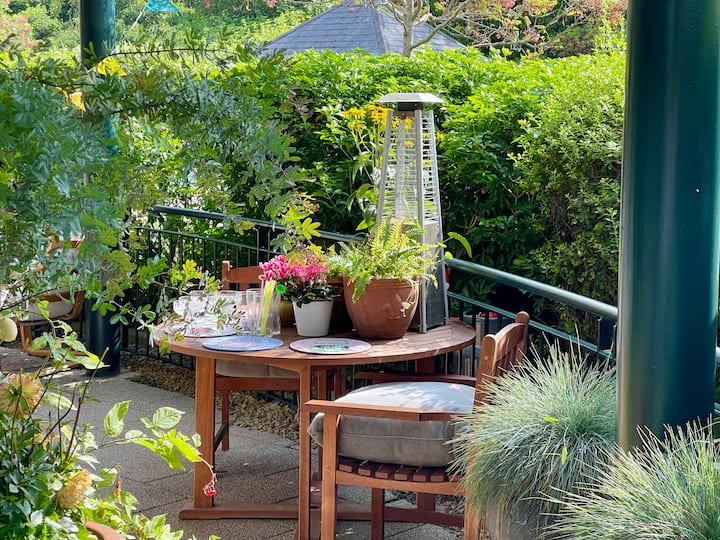South City Apt With Wrap Around Balcony - Dún Laoghaire